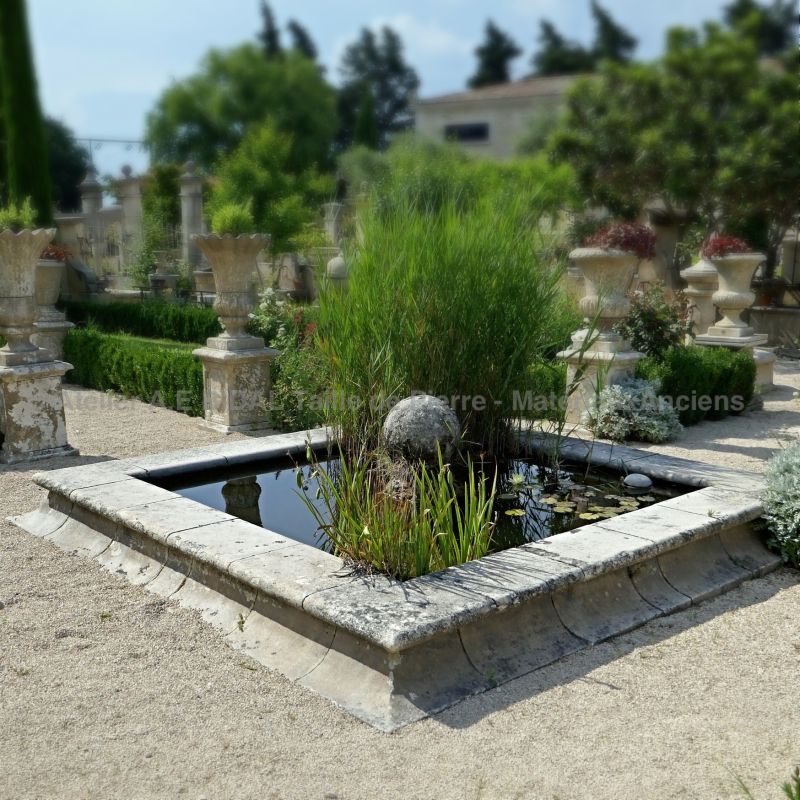 Garden pond carved in stone| Decorative basin by the stonemason Bidal