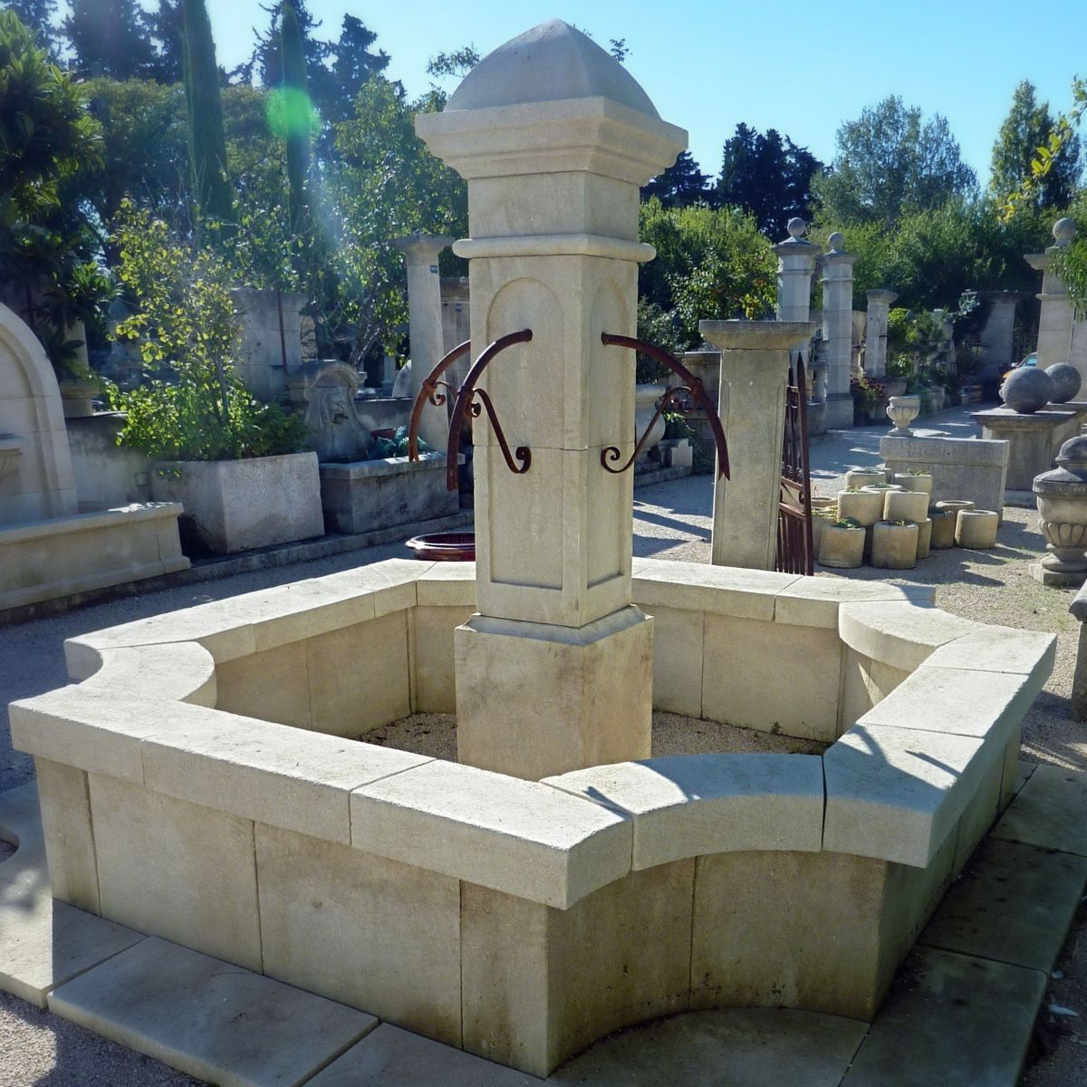 Square garden fountain carved in Avy stone | Large central fountain