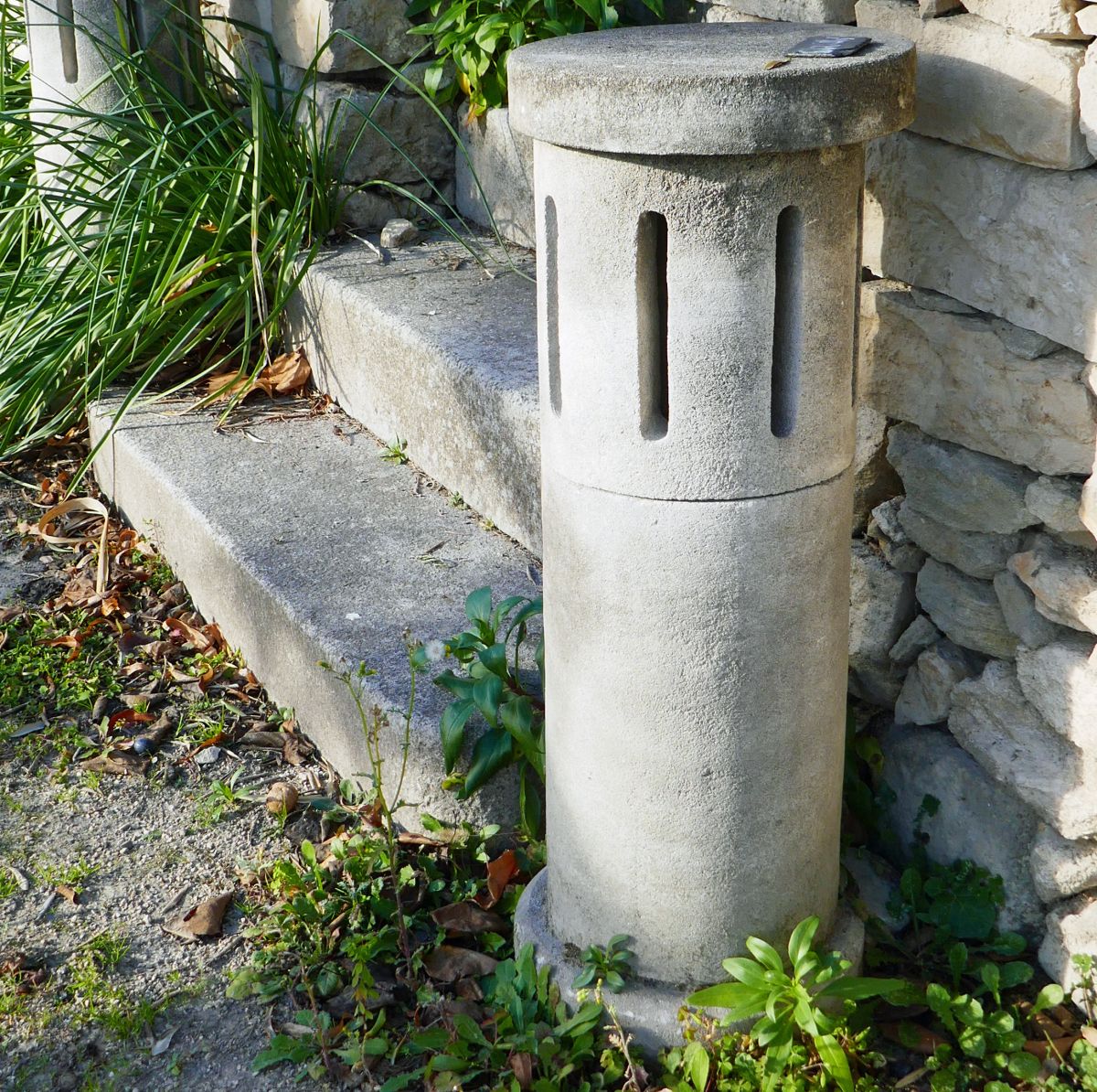 Objet de déco en pierre originale pour décoration extérieure en pierre