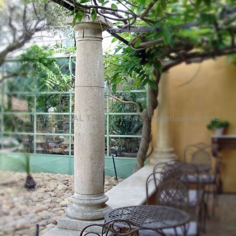 Colonne toscane par l'artisan tailleur de pierre A Bidal du Vaucluse